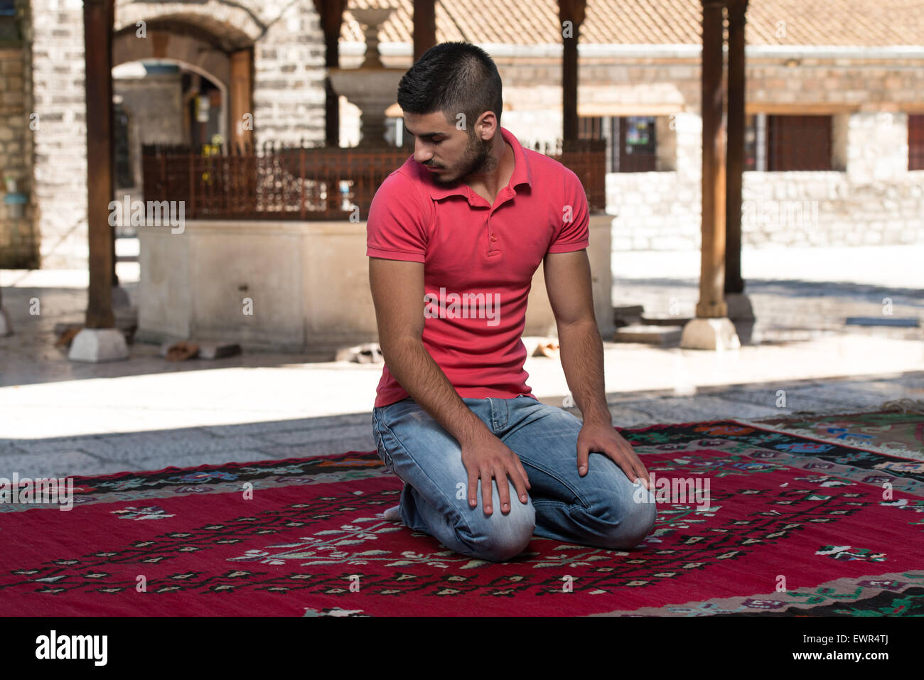 Man praying to god hi-res stock photography and images - Alamy