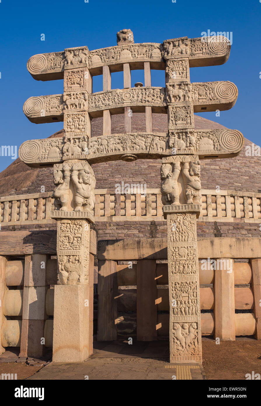 Ancient Great Stupa in Sanchi, in the India Stock Photo - Alamy