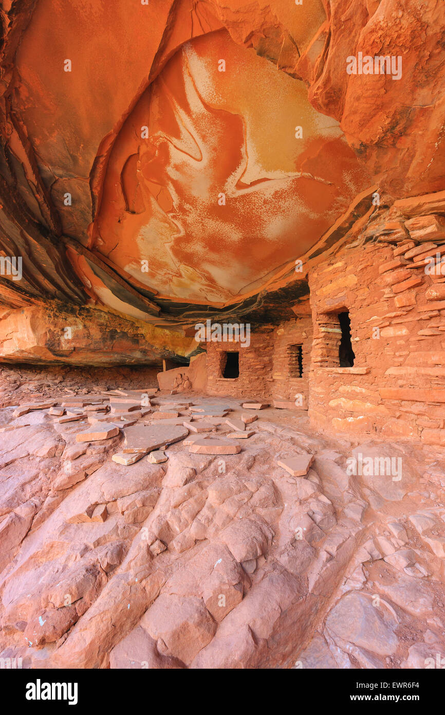Fallen Roof Ruin, Indian ruins in North Fork of Mule Canyon, Cedar Mesa ...