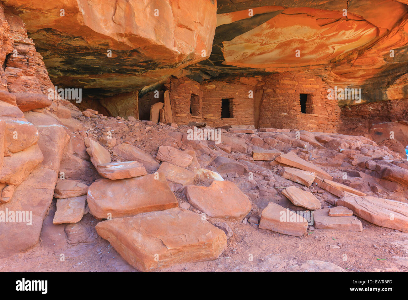 Fallen Roof Ruin, Indian ruins in North Fork of Mule Canyon, Cedar Mesa ...