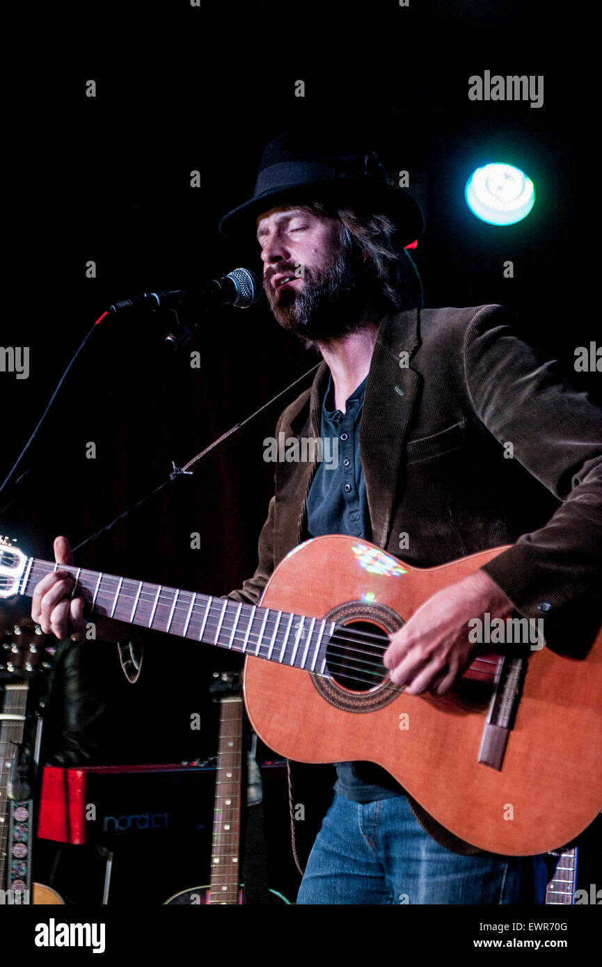 Jon Allen, singer songwriter launches his third album Deep River at the ...
