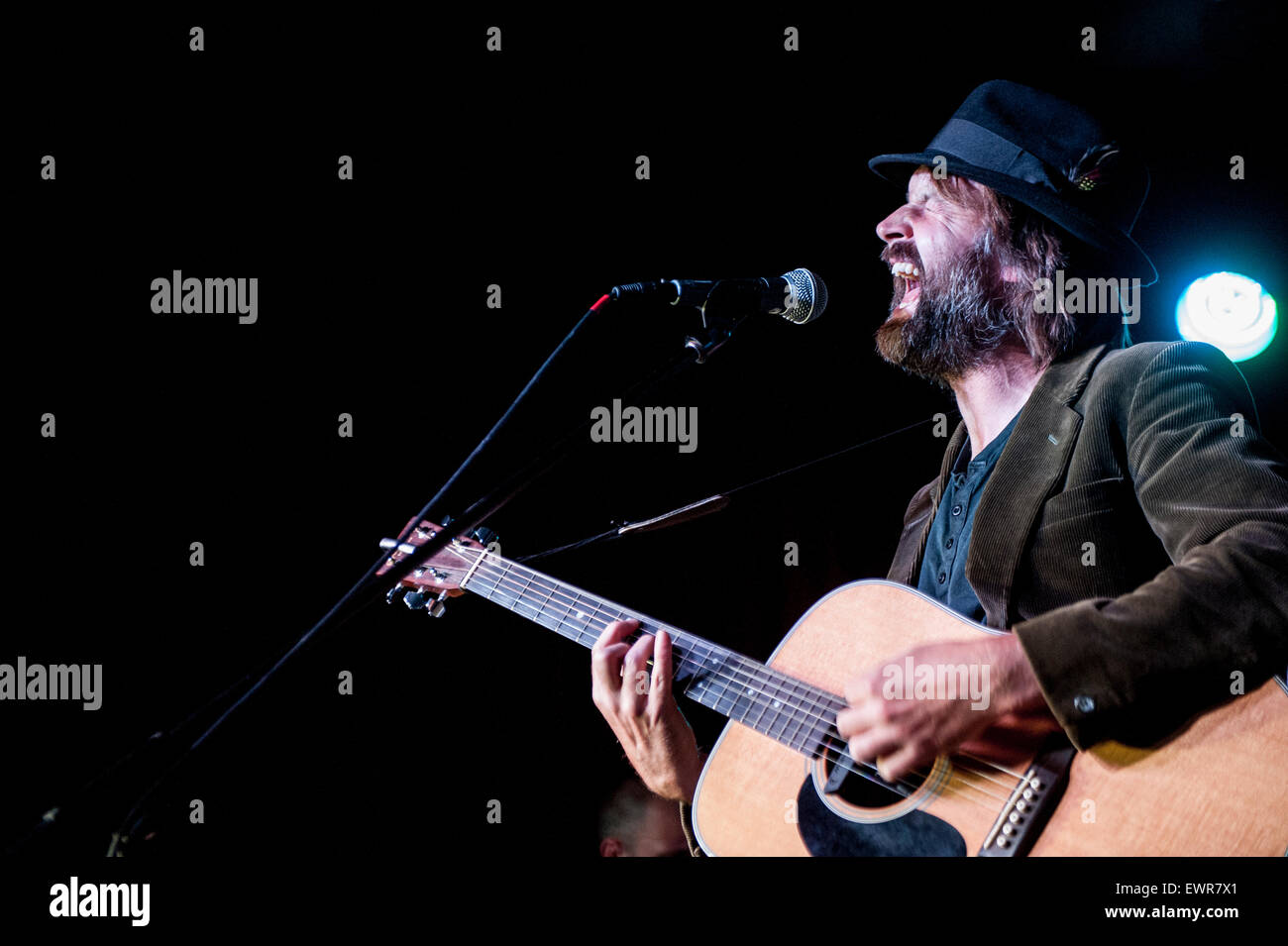 Jon Allen, singer songwriter launches his third album Deep River at the ...