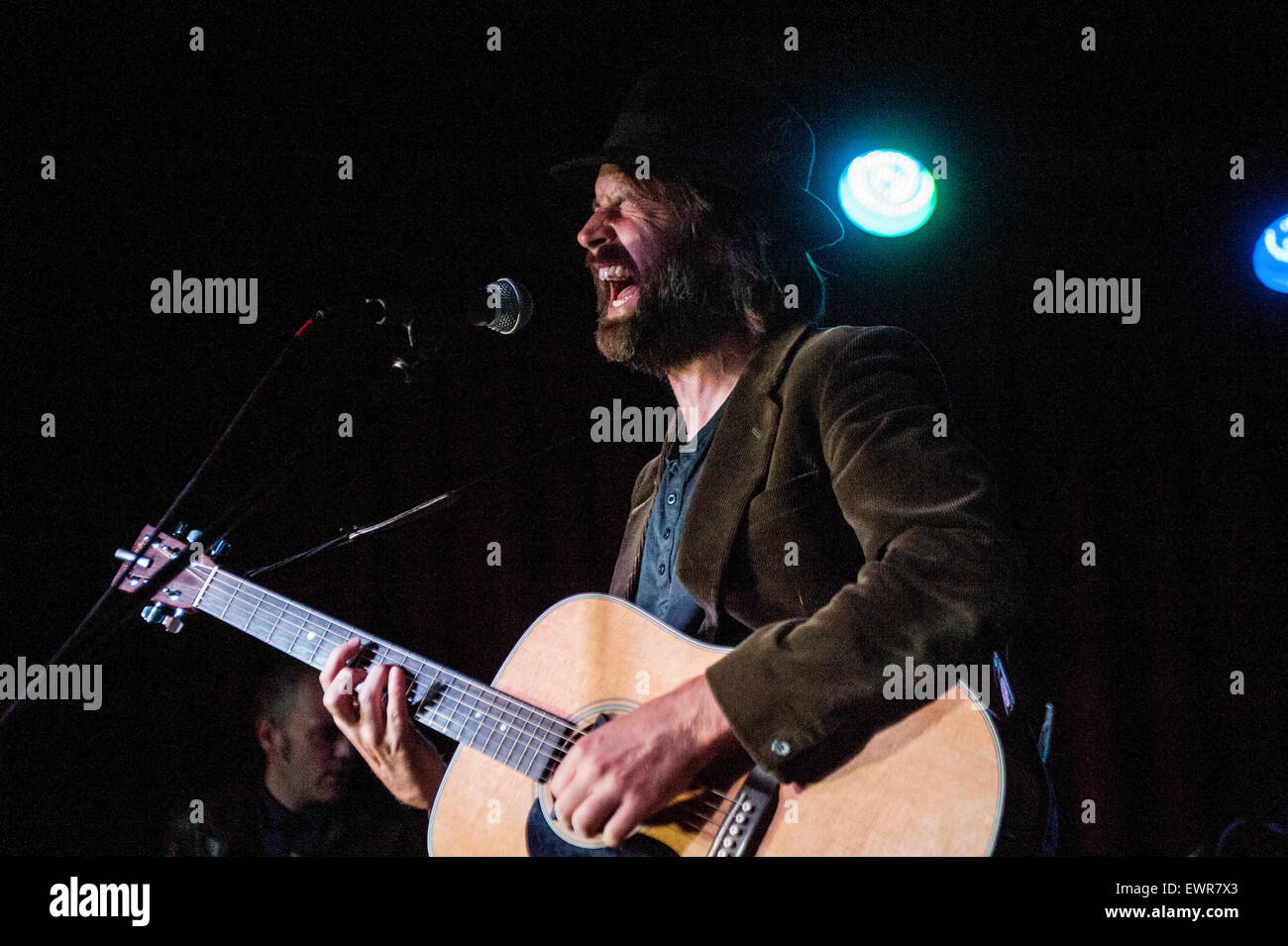 Jon Allen, singer songwriter launches his third album Deep River at the ...