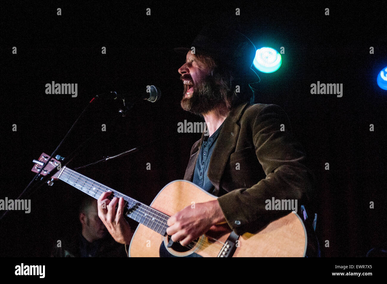 Jon Allen, singer songwriter launches his third album Deep River at the ...