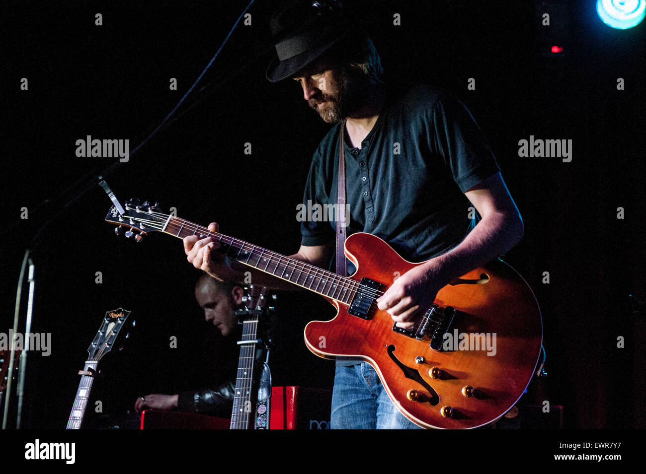 Jon Allen, singer songwriter launches his third album Deep River at the ...