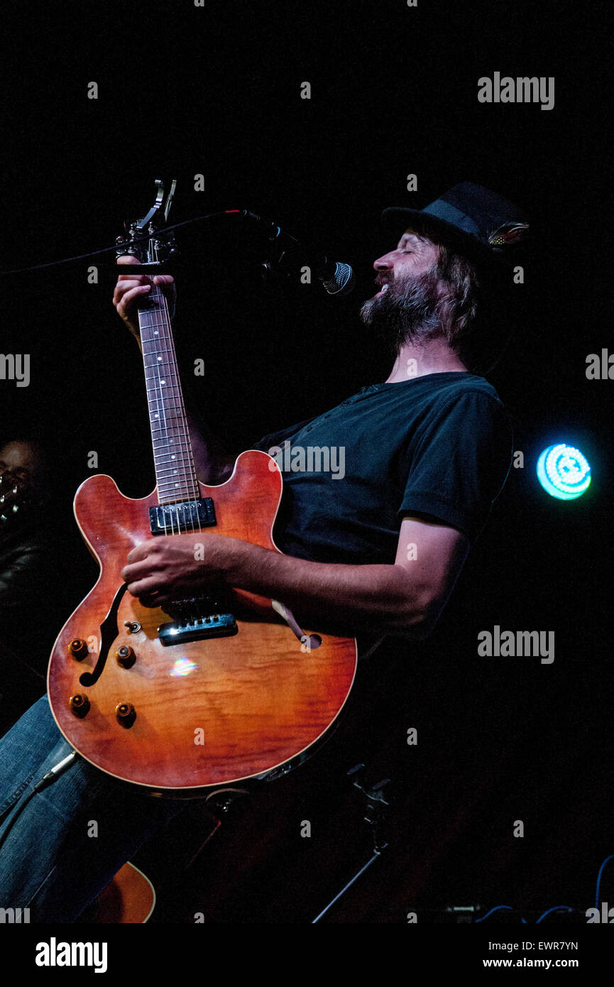 Jon Allen, singer songwriter launches his third album Deep River at the ...