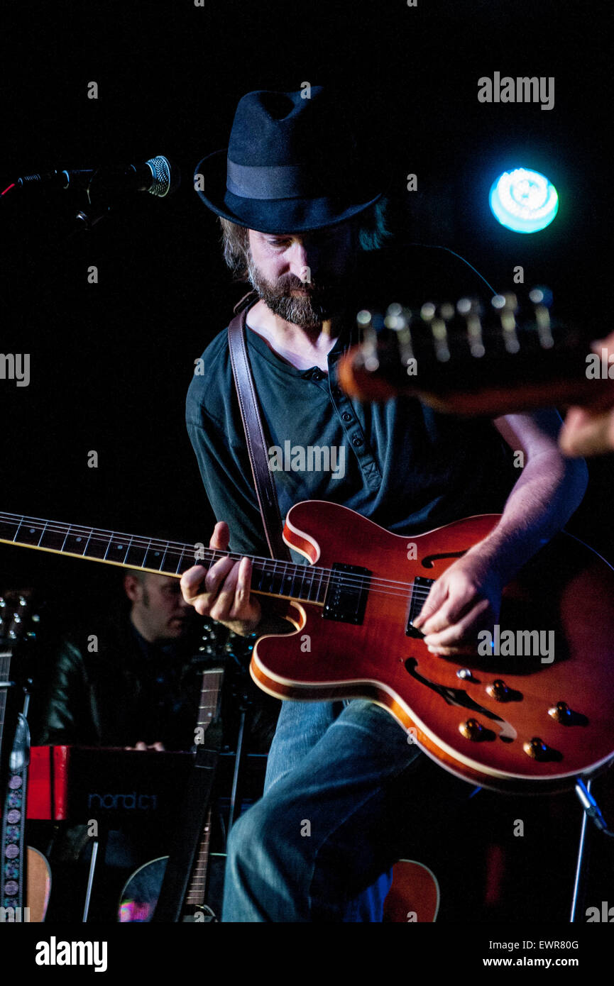 Jon Allen, singer songwriter launches his third album Deep River at the ...