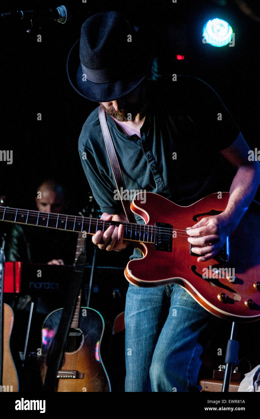 Jon Allen, singer songwriter launches his third album Deep River at the ...