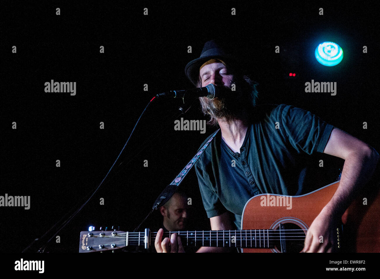 The song moon river hi-res stock photography and images - Alamy