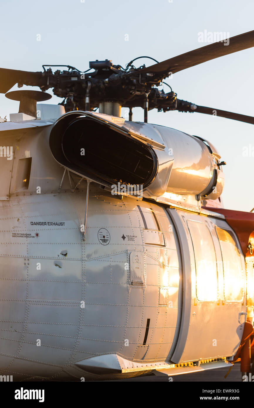 Big military helicopter hi-res stock photography and images - Alamy