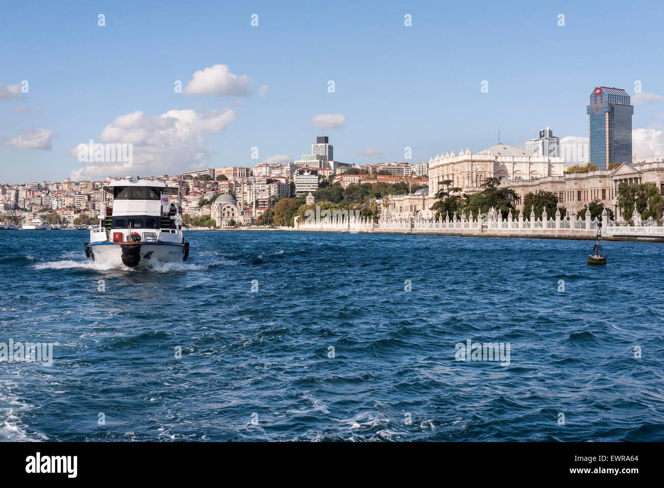 Bosphorus cruise boat hi-res stock photography and images - Alamy