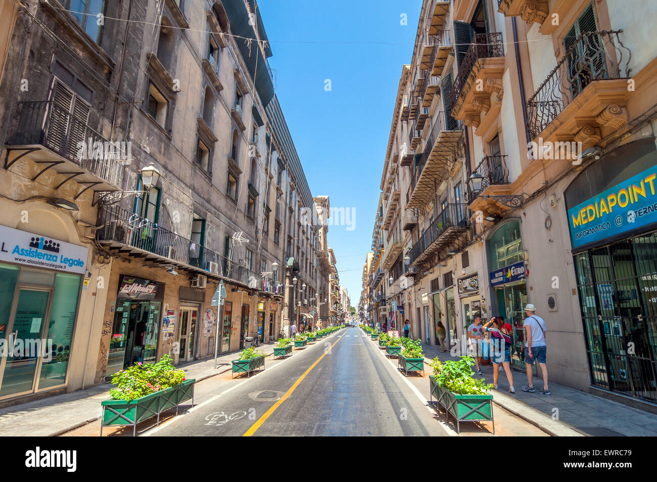 PALERMO, ITALY - AUGUST 16, 2014: day view of Via Macheda downtown ...