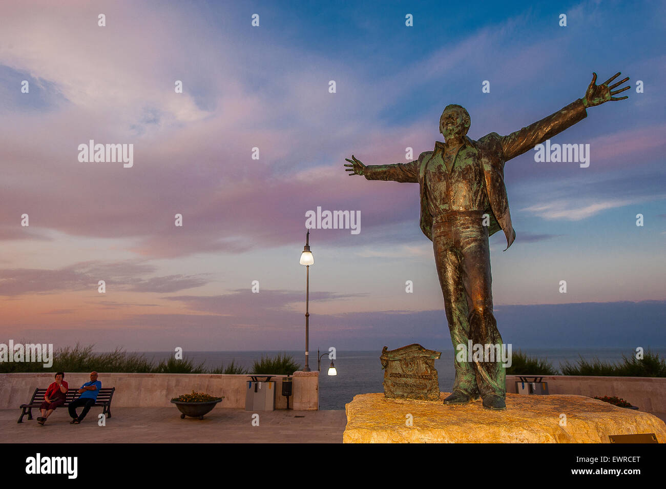 Italy Apulia Polignano a Mare Domenico Modugno Statue Stock Photo - Alamy