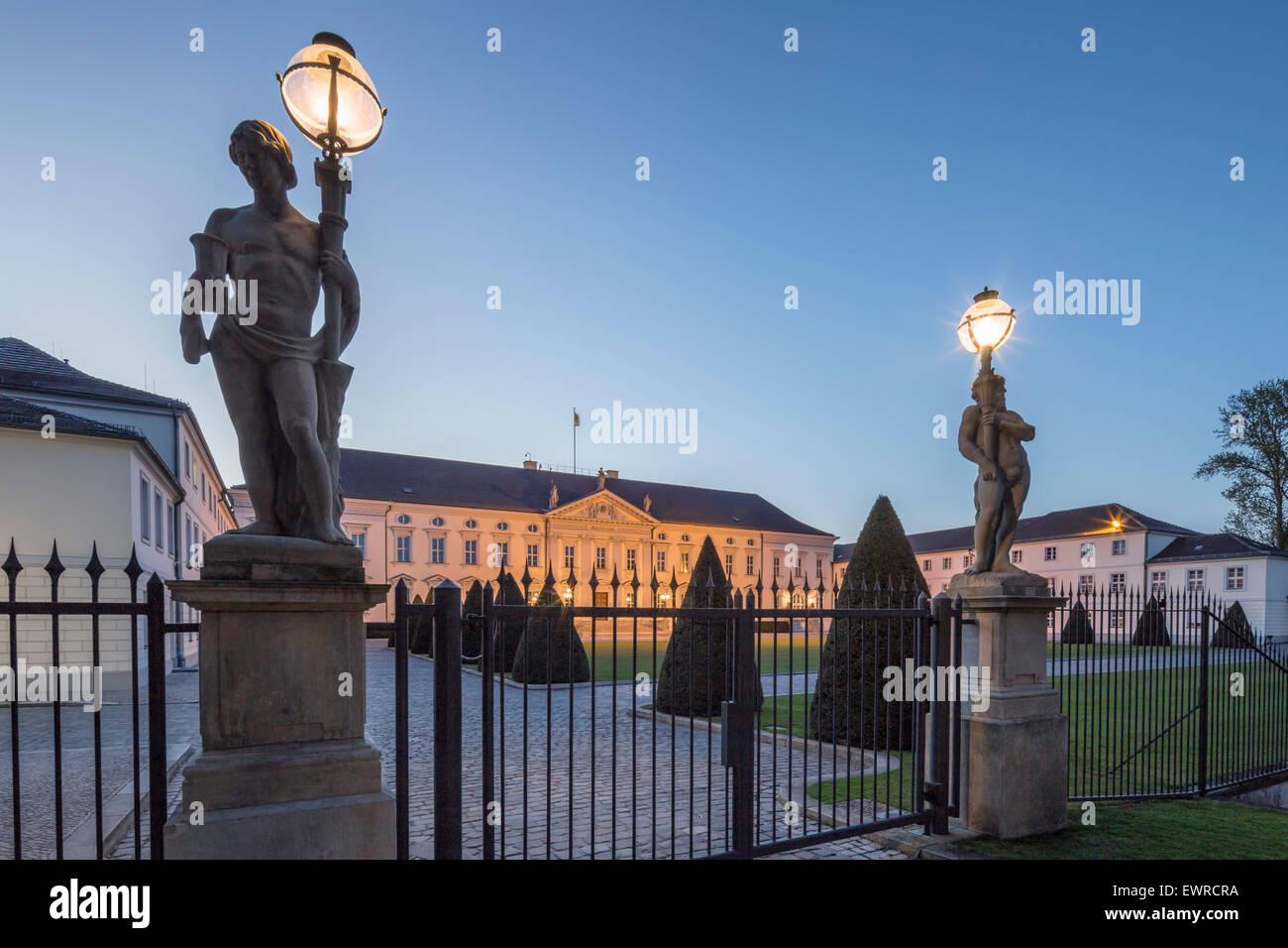 Castle bellevue hi-res stock photography and images - Alamy