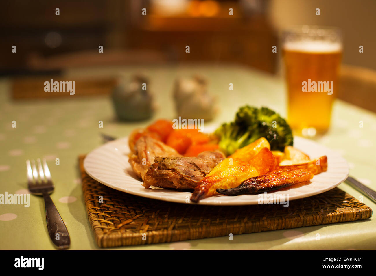 English dinner hi-res stock photography and images - Alamy