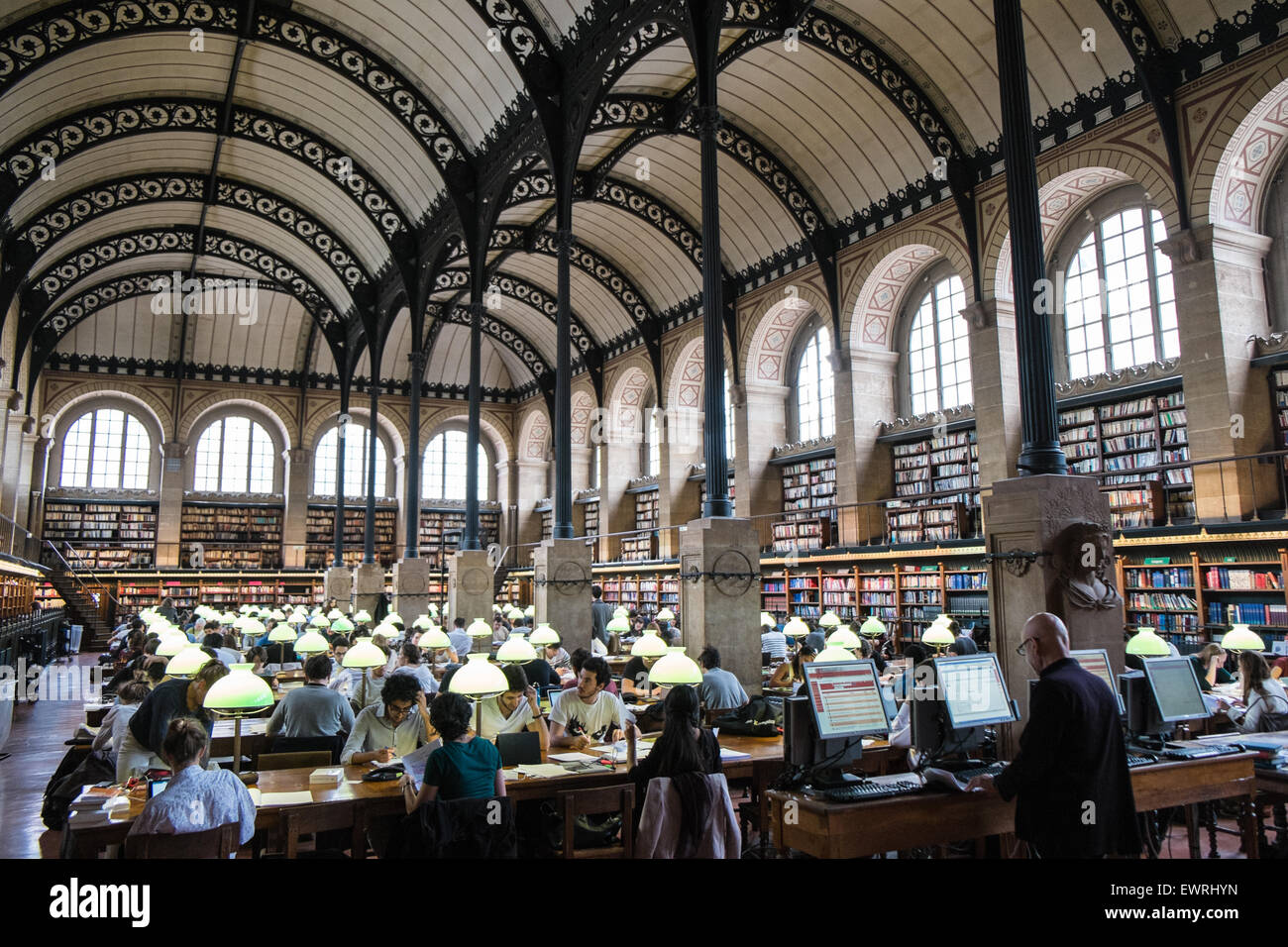 Library public paris hi-res stock photography and images - Alamy