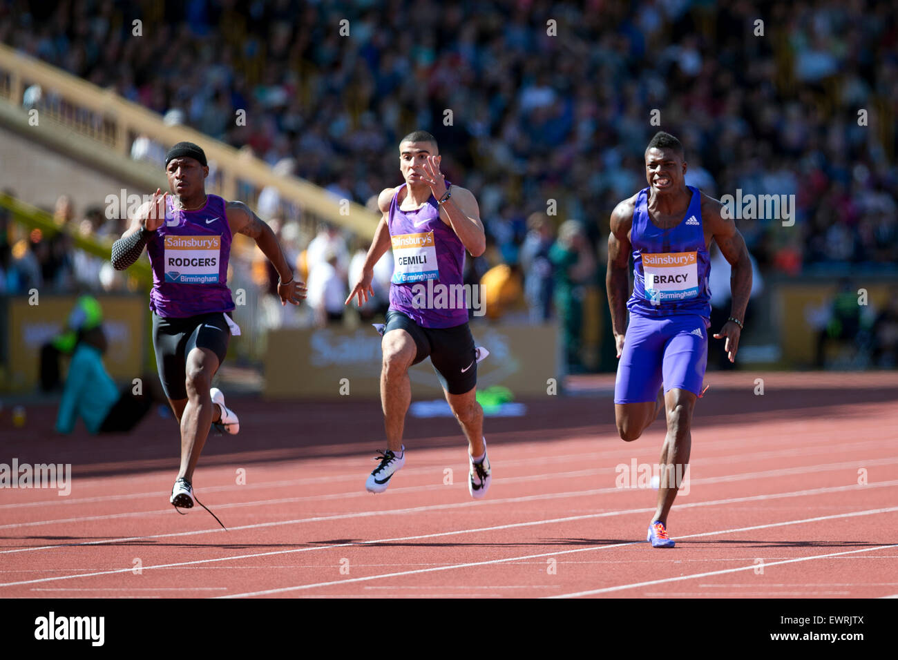 100m final and finishing line hi-res stock photography and images - Alamy