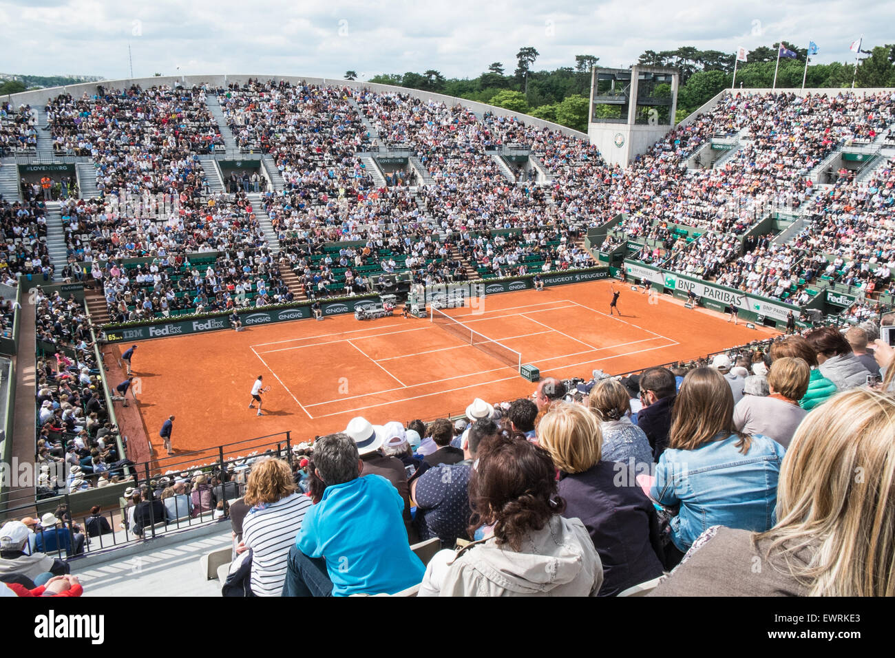 Crowds at roland garros hi-res stock photography and images - Alamy