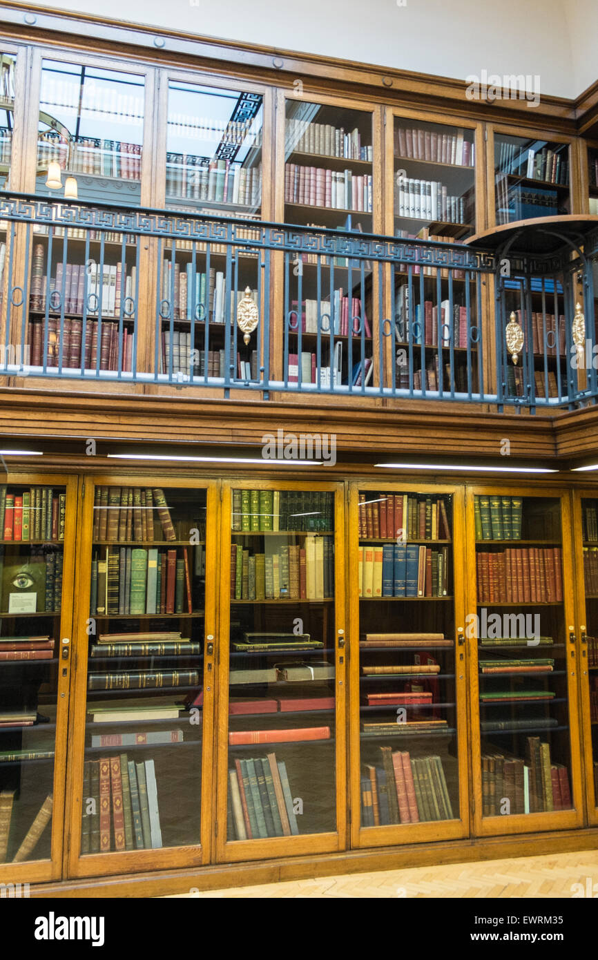 Oak Room at Award winning Central Library,Liverpool Stock Photo - Alamy