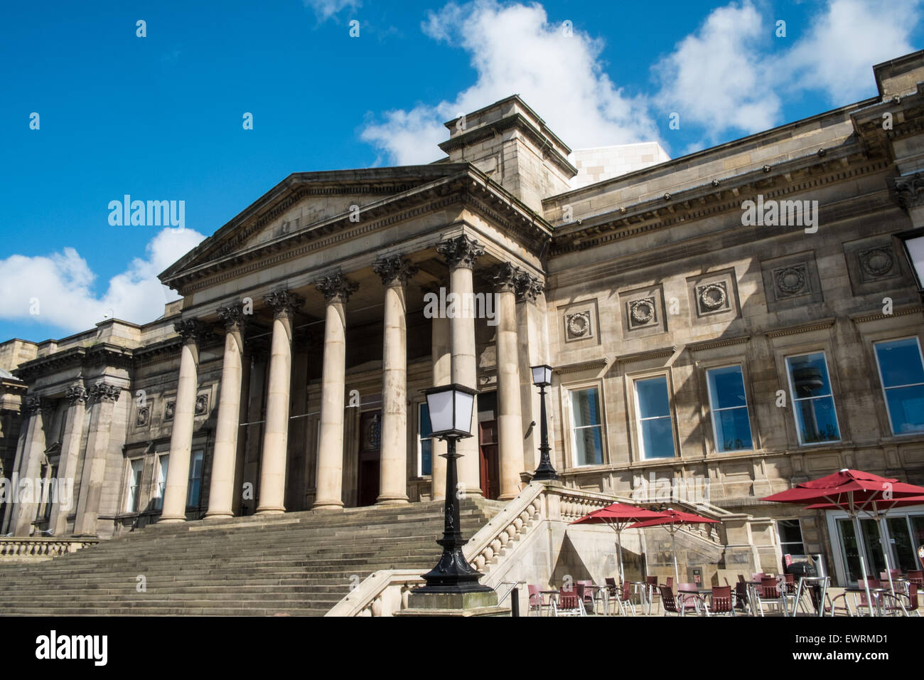 Liverpool central library atrium staircase hi-res stock photography and ...
