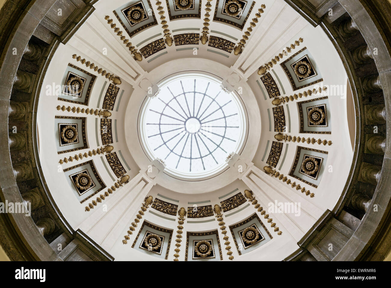 Old legislative building hi-res stock photography and images - Alamy