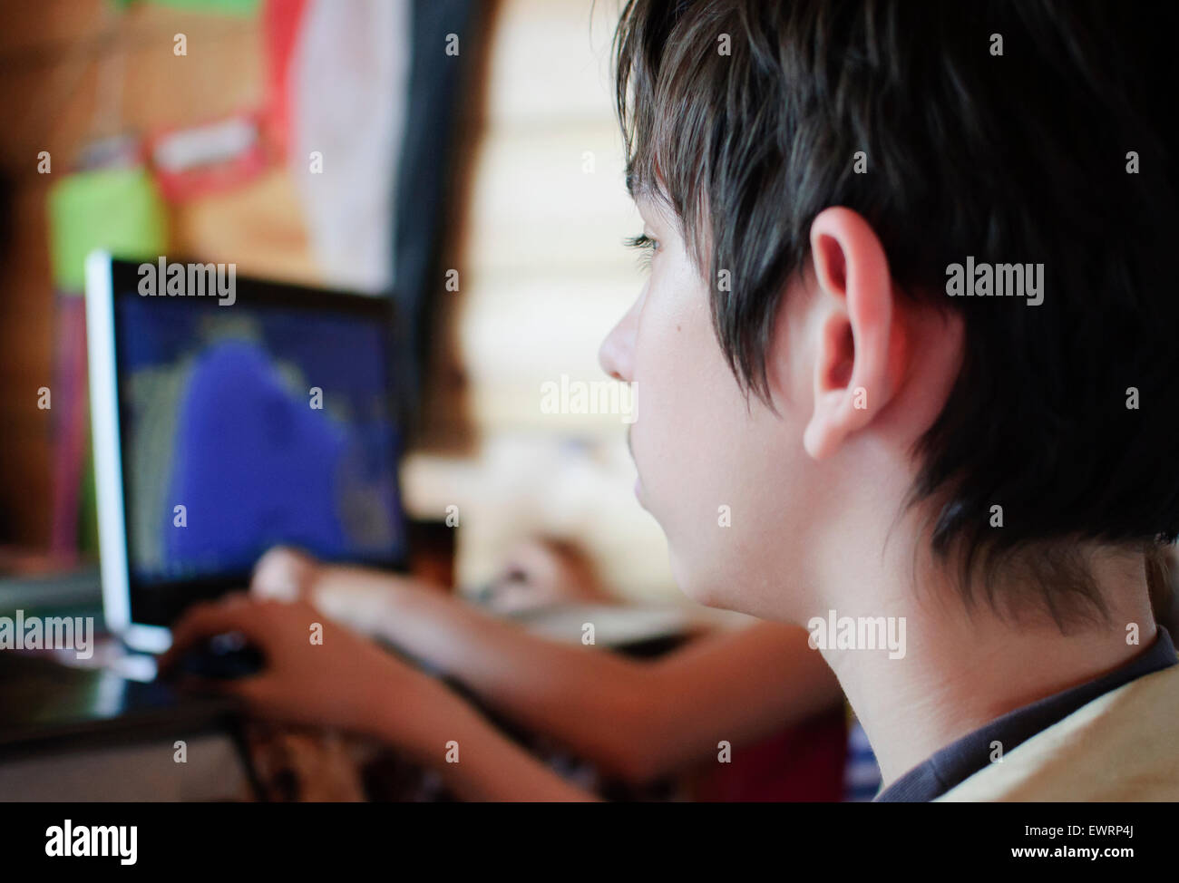 Children internet education hi-res stock photography and images - Alamy