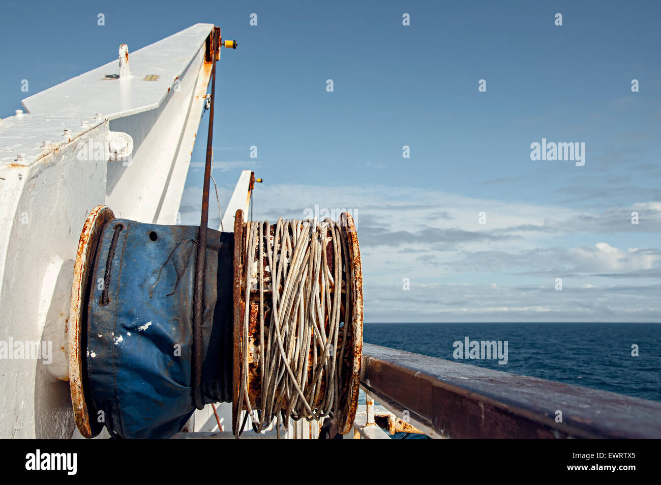 Cable and pulley ferry hi-res stock photography and images - Alamy