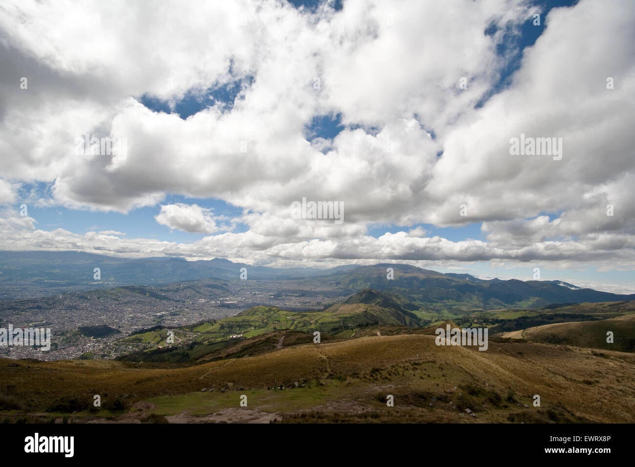Pichincha volcano hi-res stock photography and images - Alamy