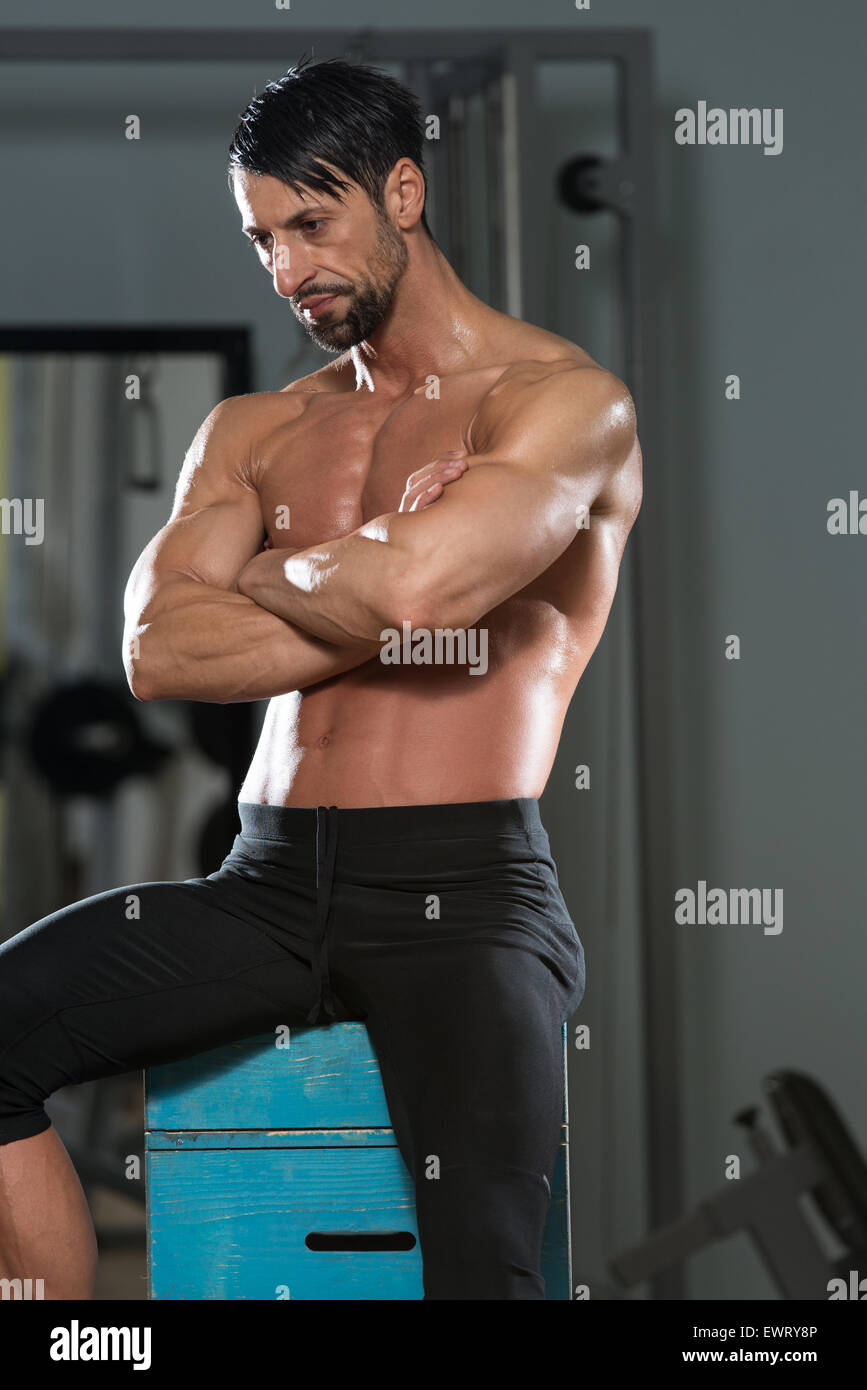 Portrait Of A Physically Fit Young Man In A Gym Stock Photo - Alamy