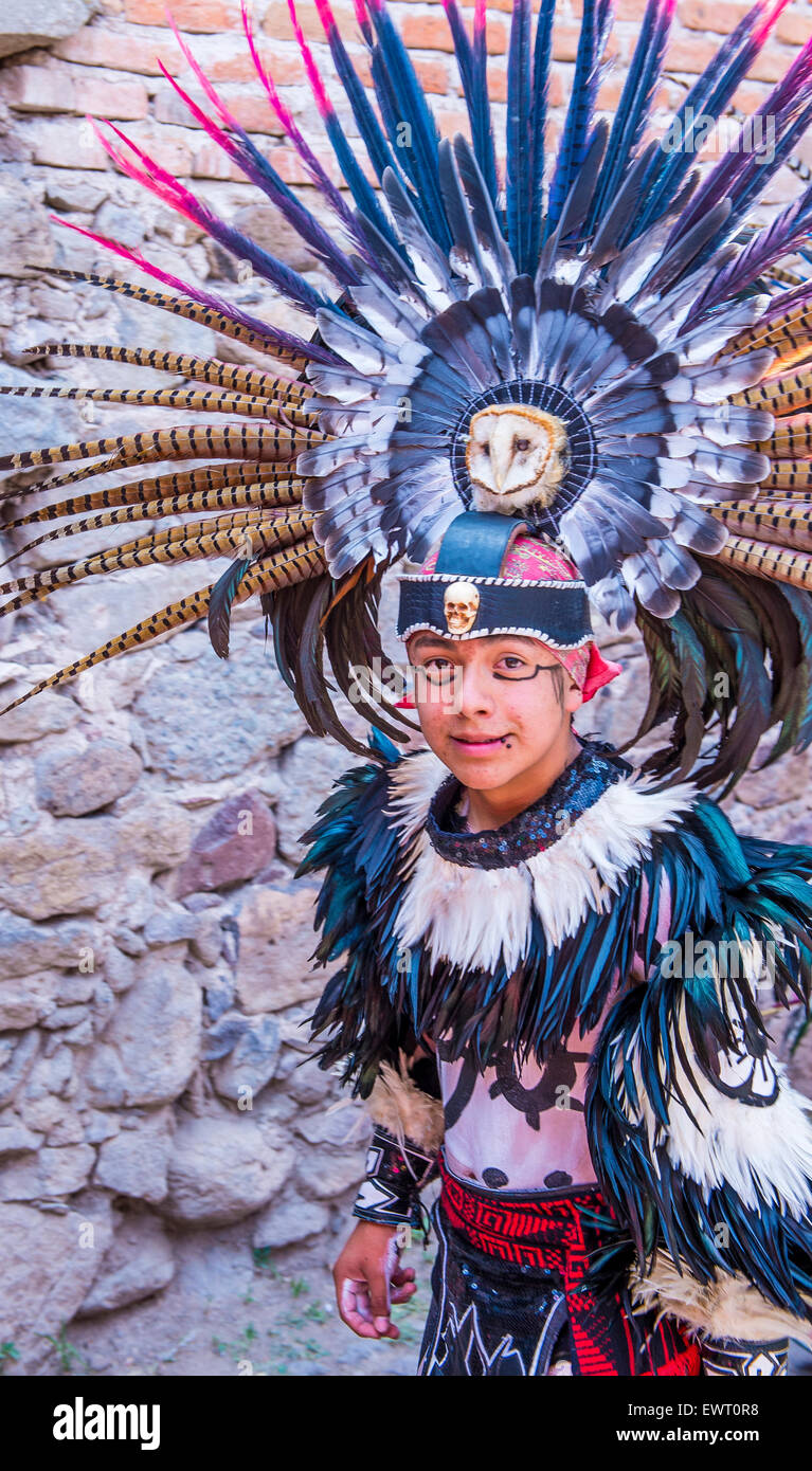 Native American with traditional costume participates at the festival ...