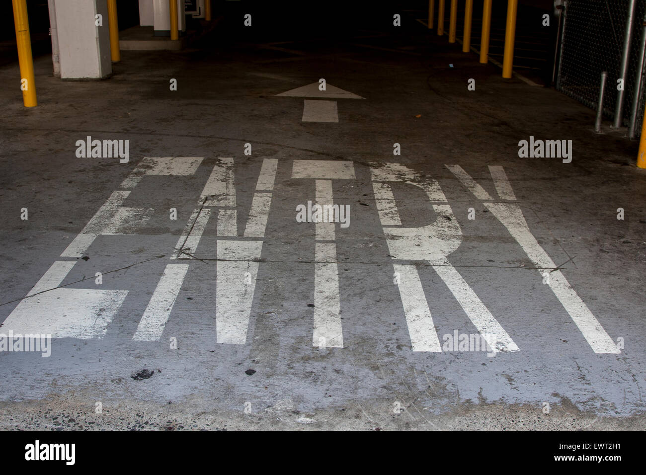 Entrance parking hi-res stock photography and images - Alamy