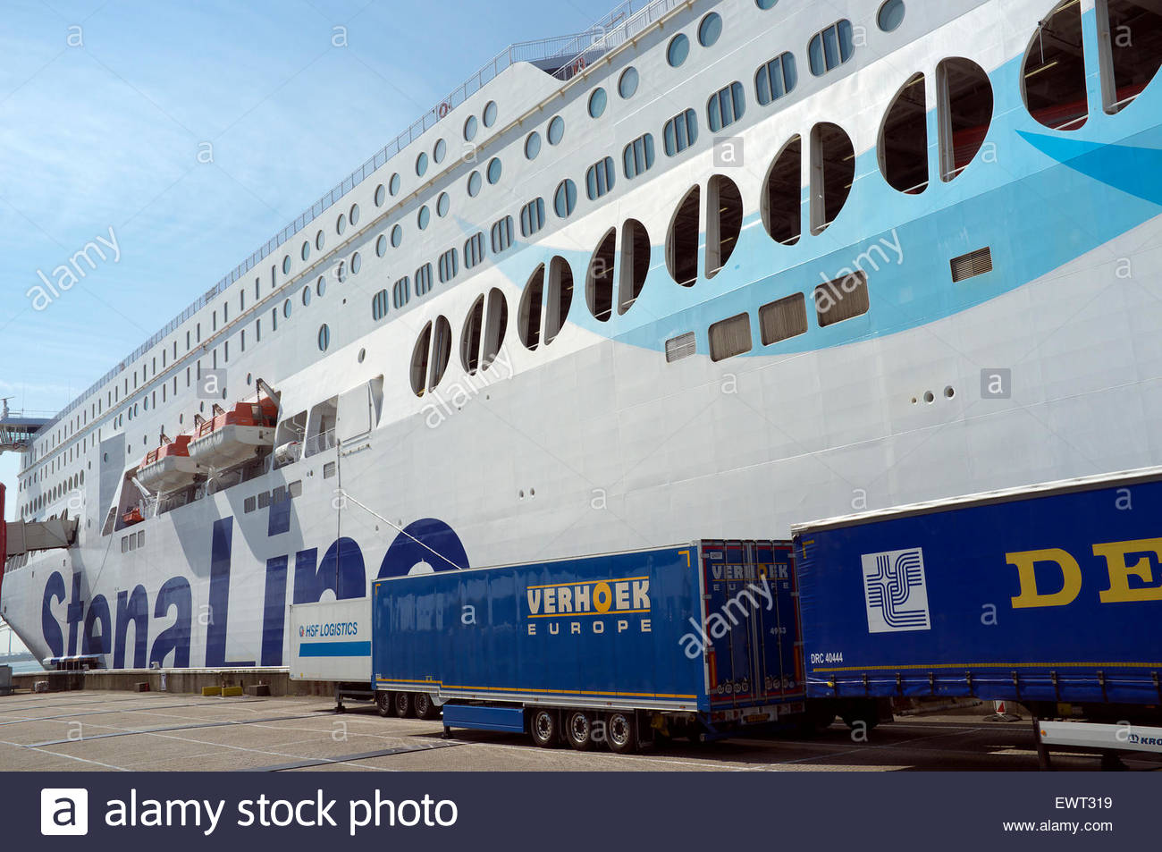 Eu Lorry High Resolution Stock Photography and Images - Alamy