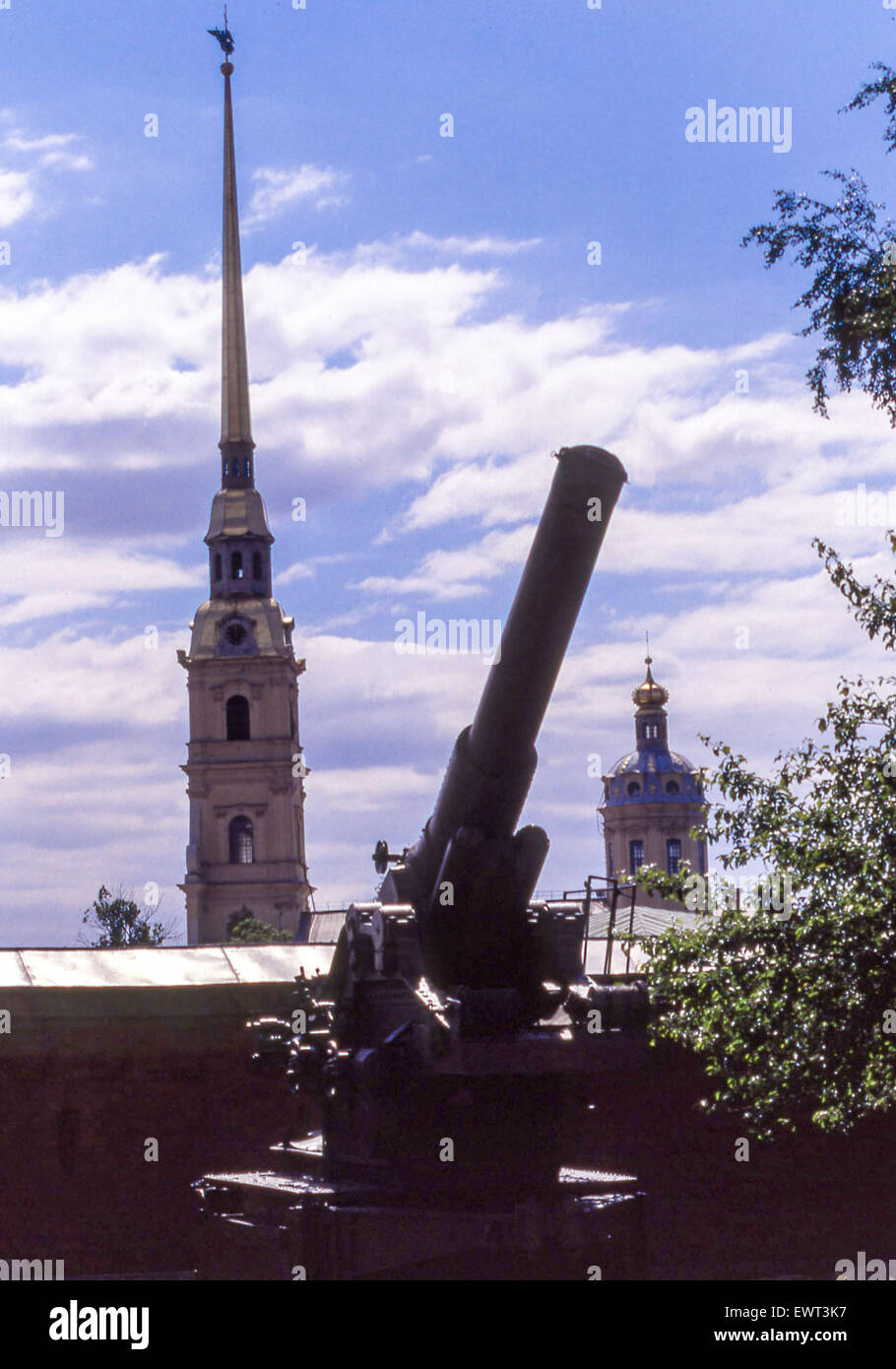 Leningrad, Russia. 24th June, 1989. An obsolete cannon, in silhouette ...