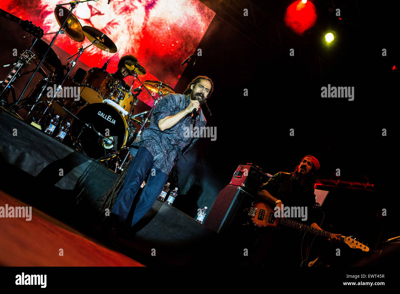 Singer damian marley hi-res stock photography and images - Alamy