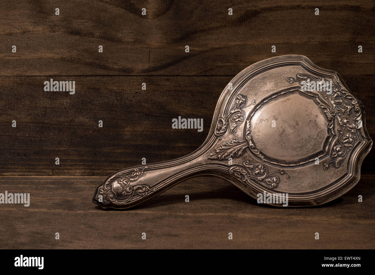 Hand mirror antique silver hi-res stock photography and images - Alamy