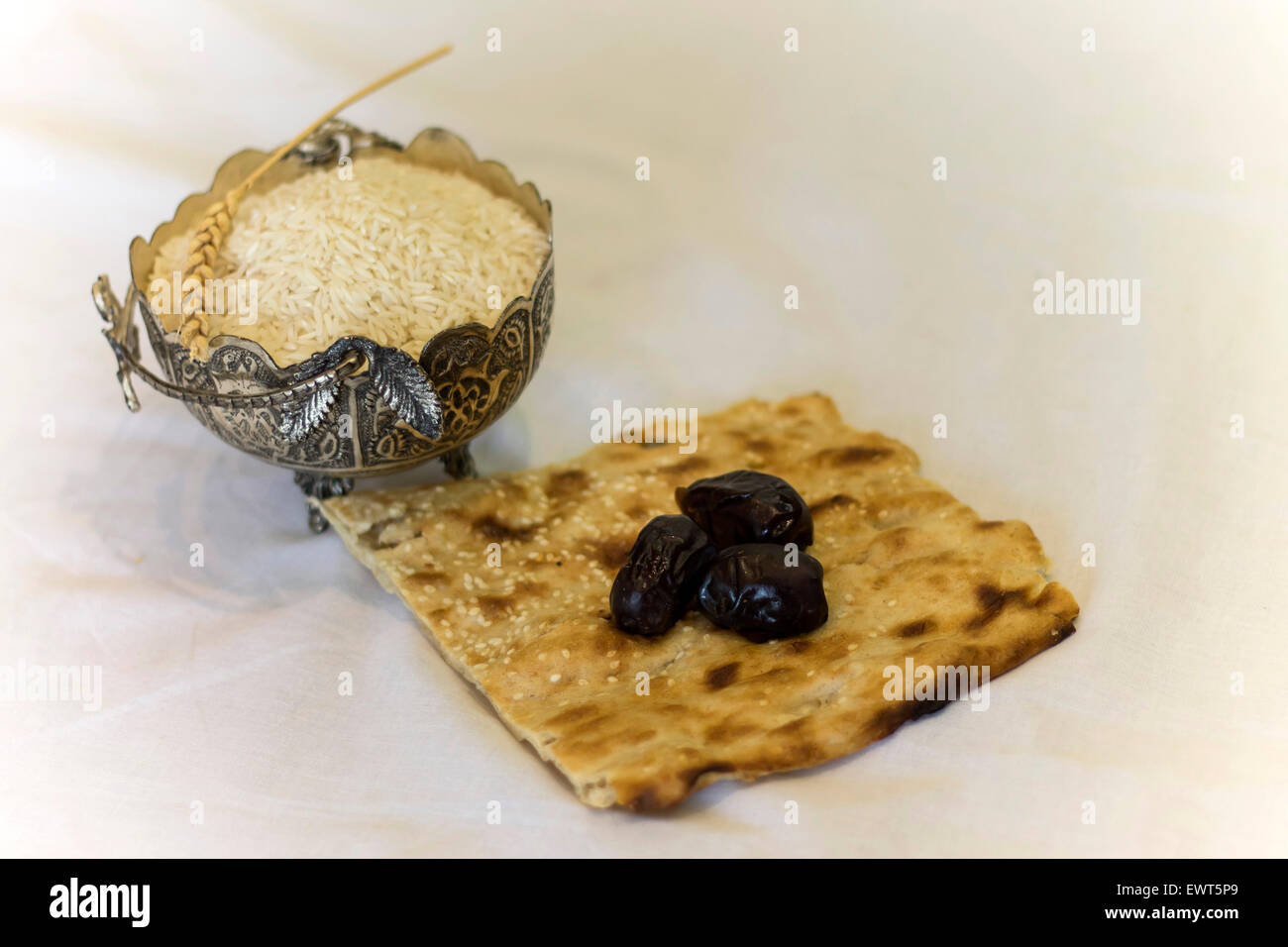 Muslim bread hi-res stock photography and images - Alamy