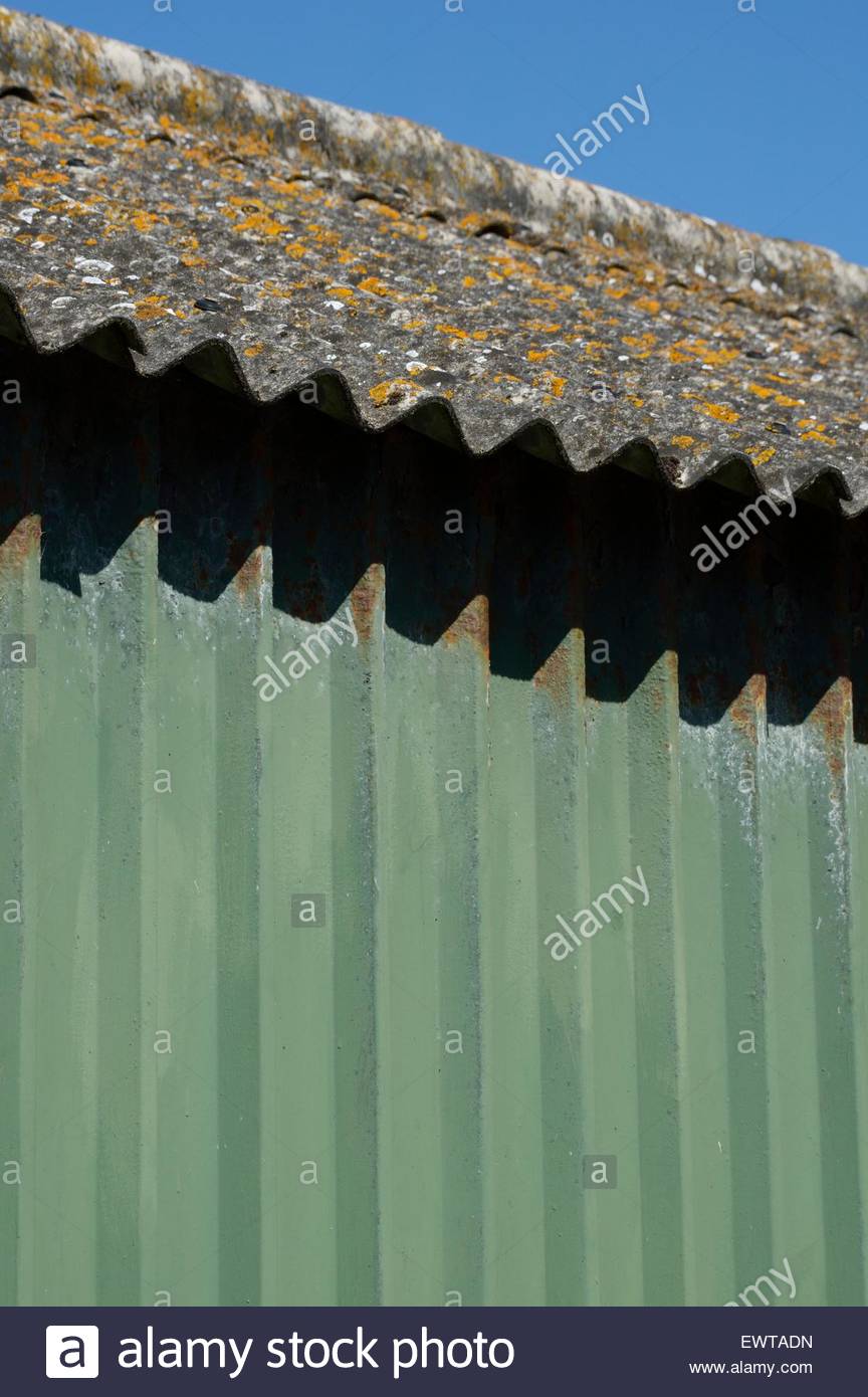 Corrugated Metal Shed High Resolution Stock Photography and Images - Alamy