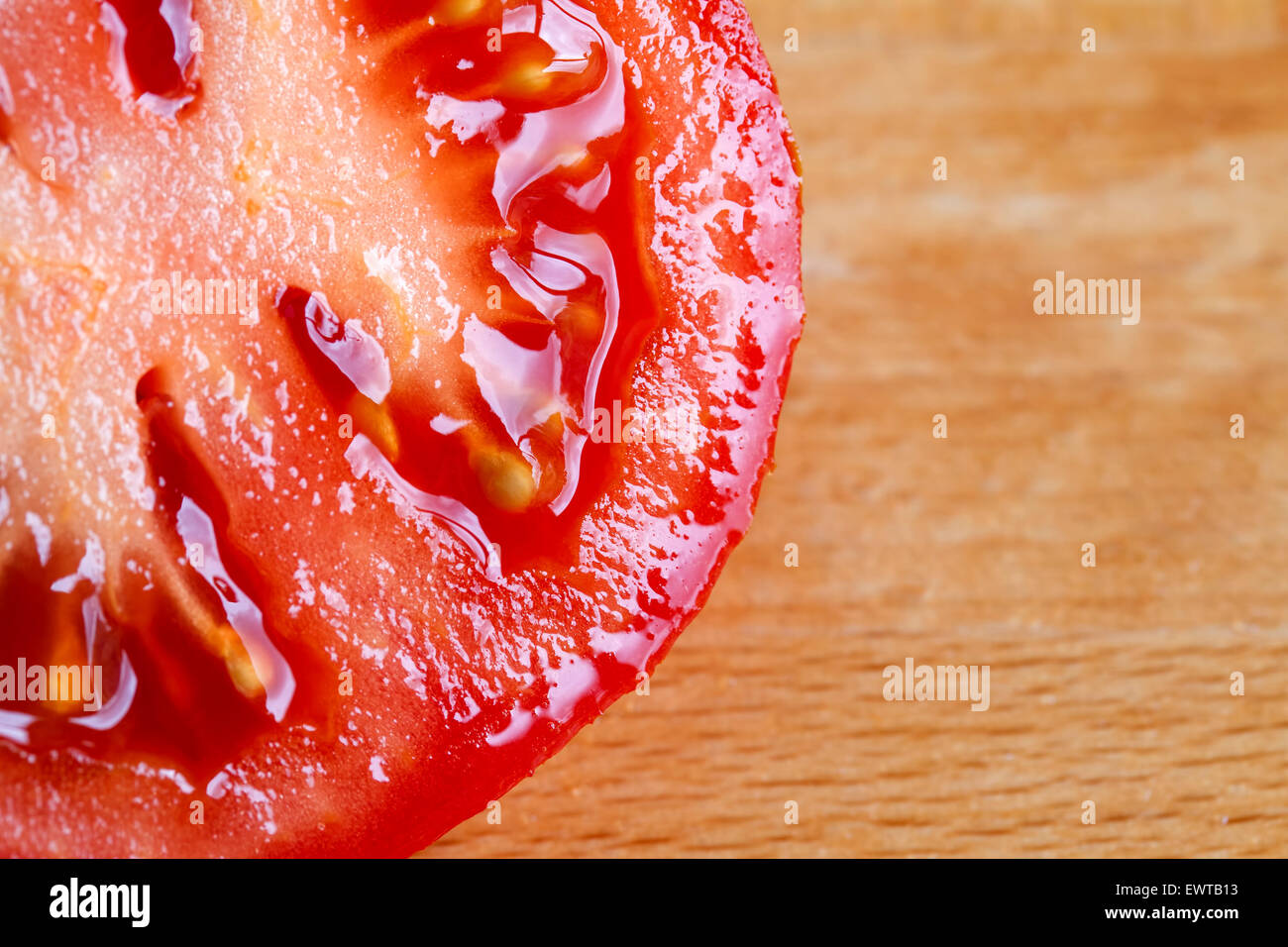 Tomato slice hi-res stock photography and images - Alamy