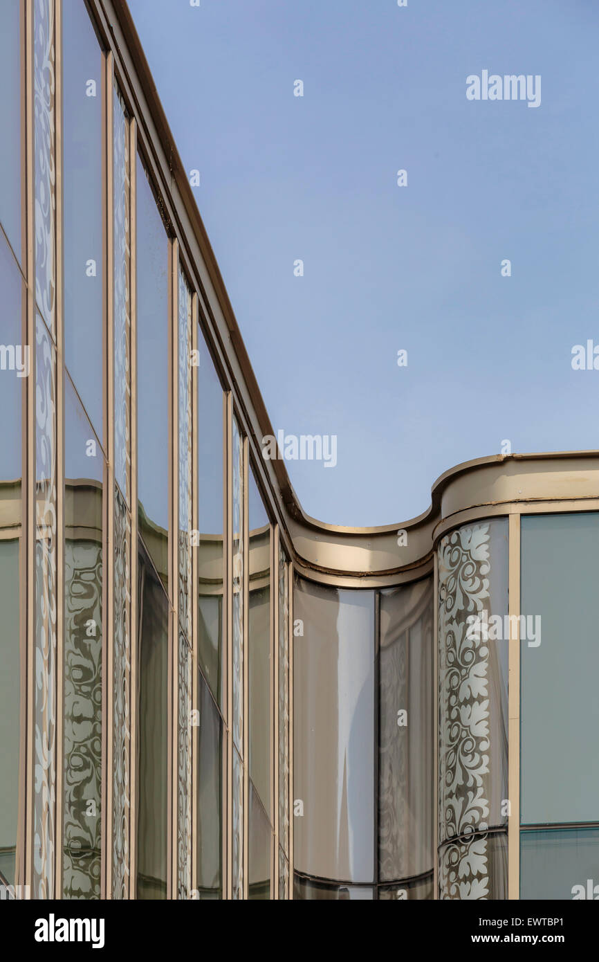 Curved Glazing High Resolution Stock Photography and Images - Alamy