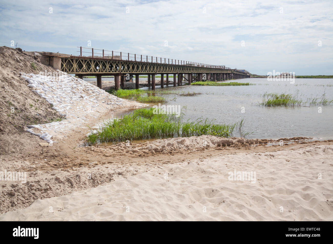 Chinese Bridge construction across the Zambezi Floodplain, Zambia ...