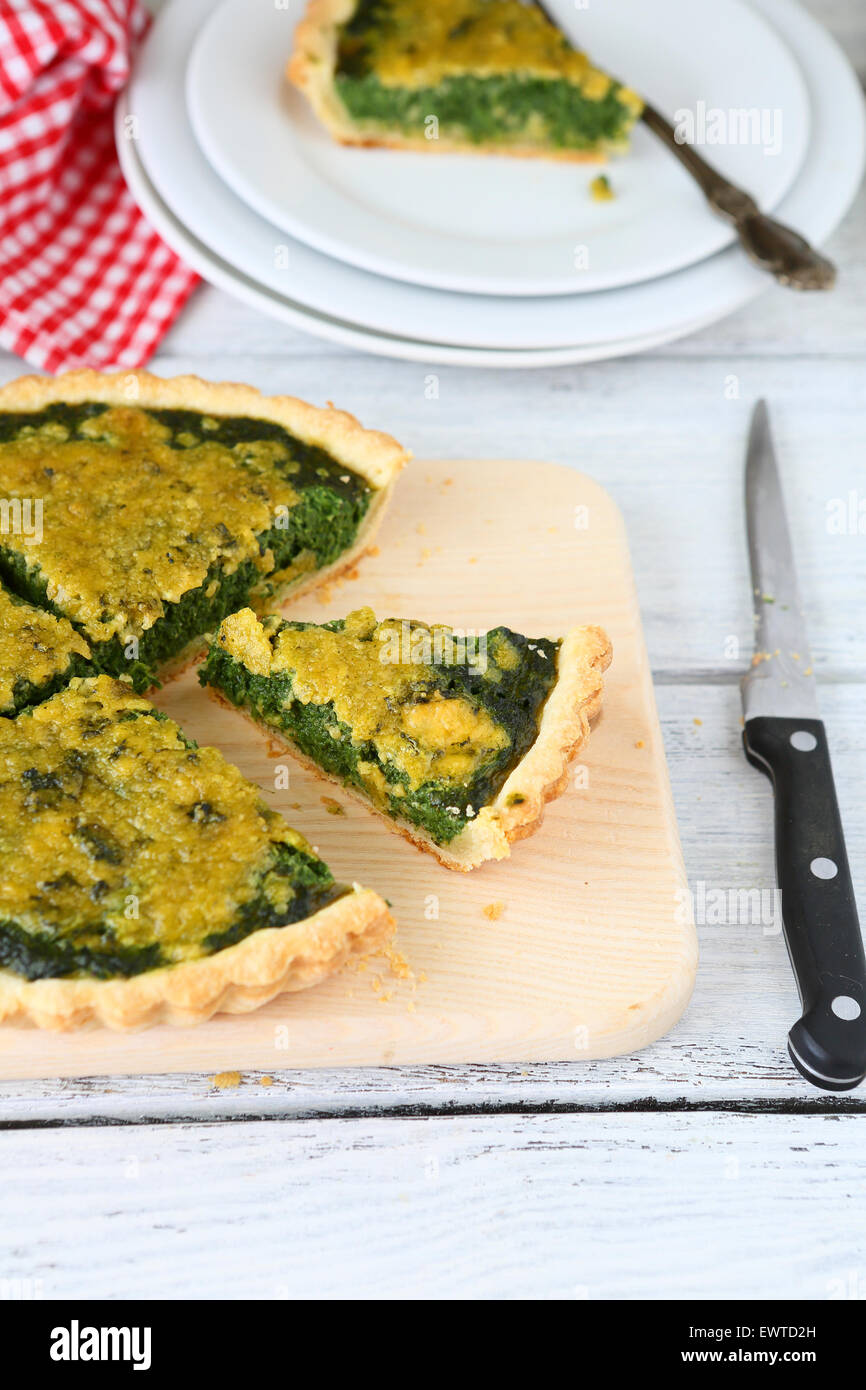Cutting pastry round hi-res stock photography and images - Alamy