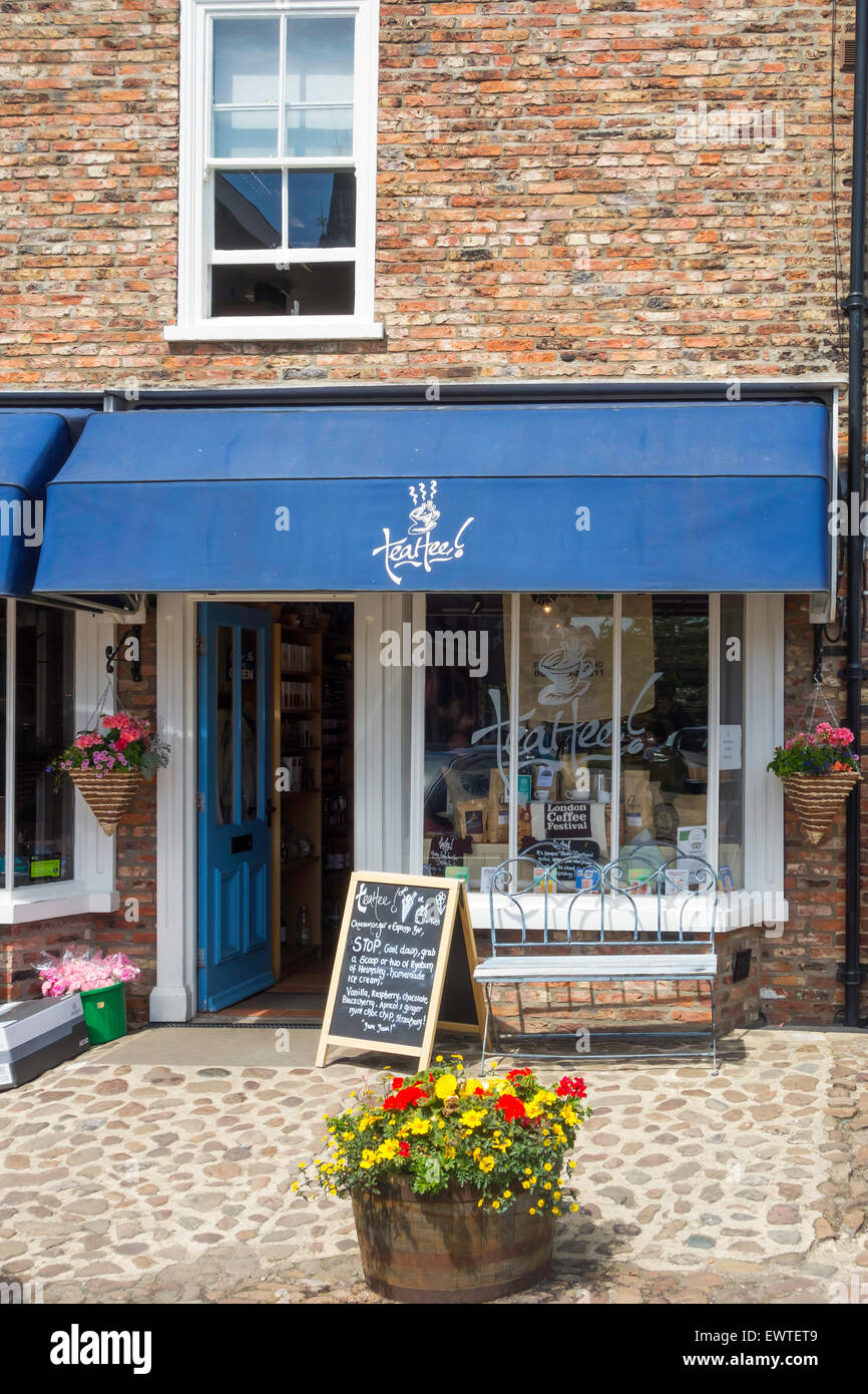 TeaHee a popular café Coffe Bar and delicatessen in Market Square ...