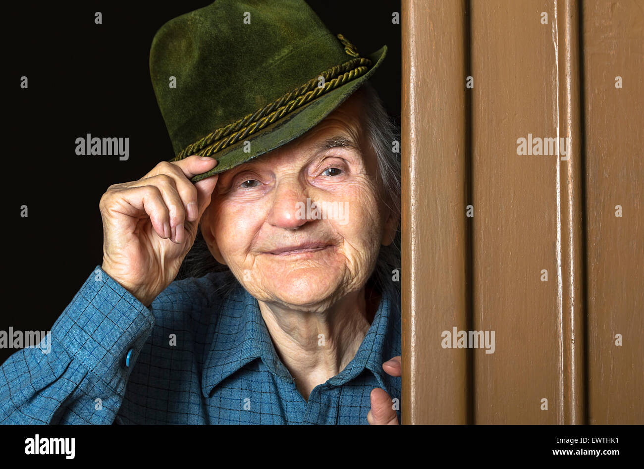 Wrinkled old woman hi-res stock photography and images - Alamy