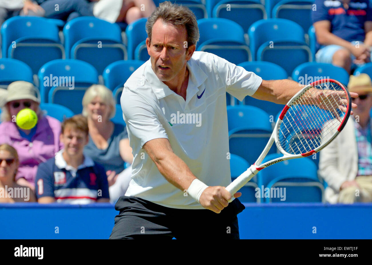Jeremy Bates (GB) playing in the AEGON INTERNATIONAL LEGENDS CHALLENGE ...