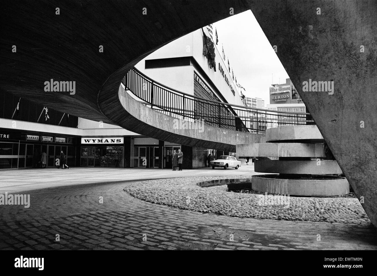 Birmingham bull ring 1960s hi-res stock photography and images - Alamy