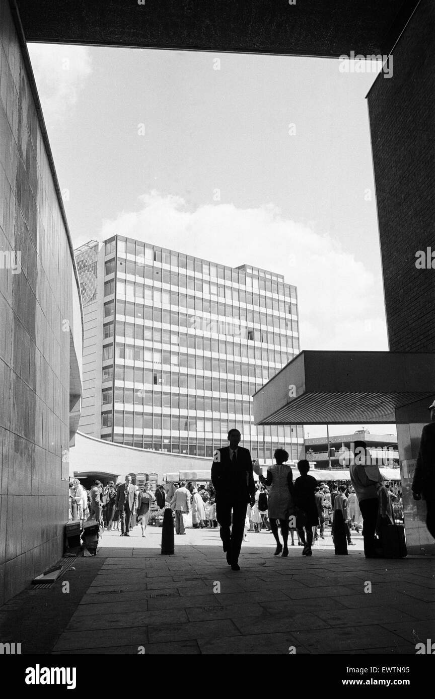 Birmingham open market hi-res stock photography and images - Alamy