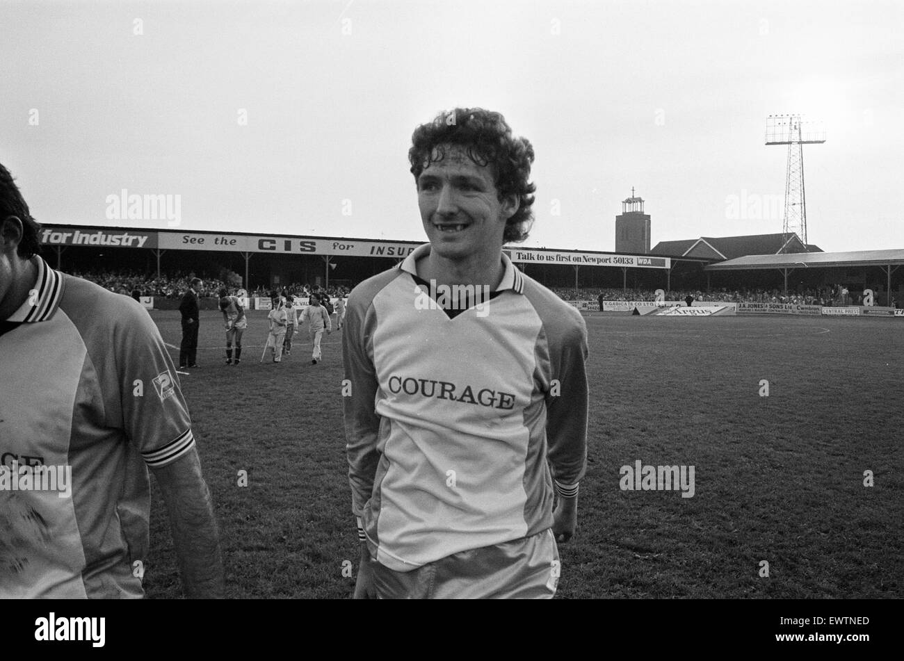 Trevor senior reading hi-res stock photography and images - Alamy