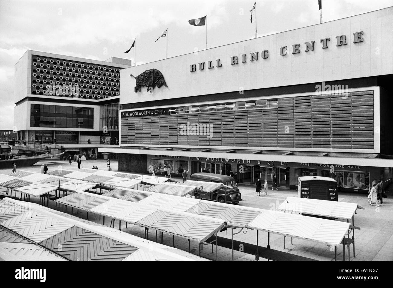Birmingham bull ring 1960s Black and White Stock Photos & Images - Alamy