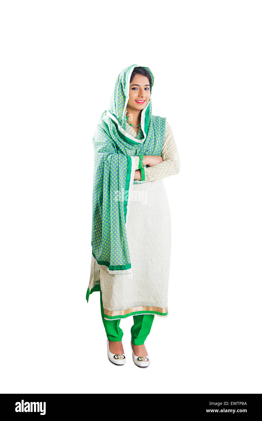 Indian woman housewife standing pose hi-res stock photography and ...