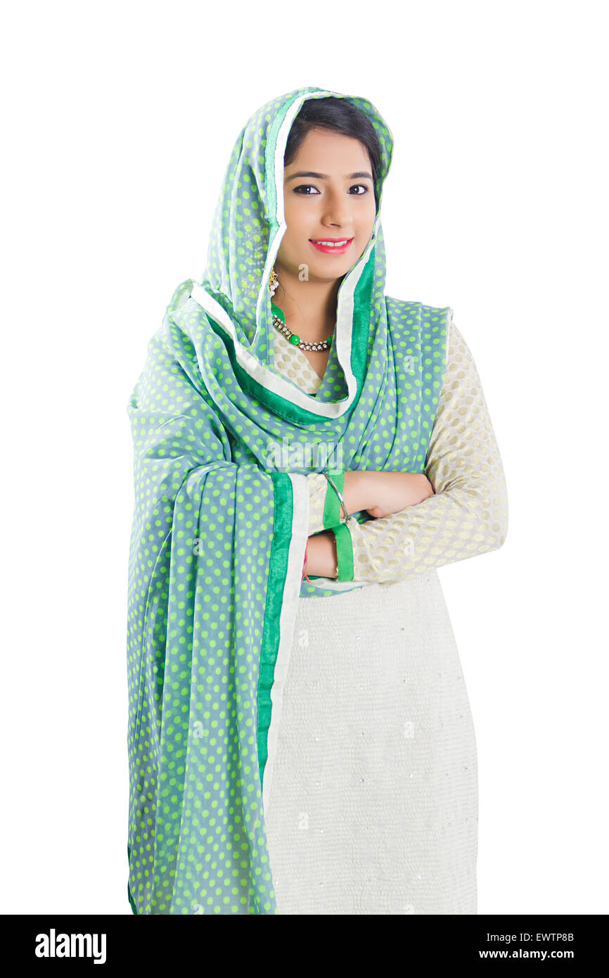 1 indian Muslim woman standing pose Stock Photo - Alamy